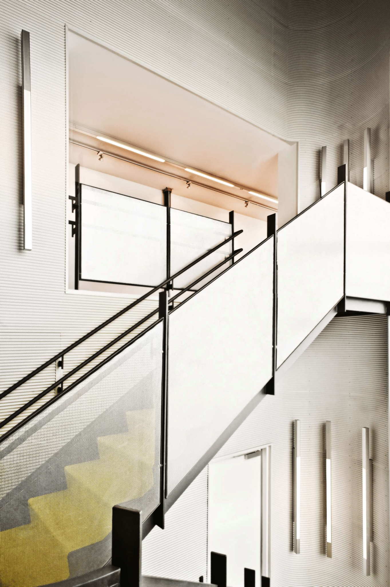 CIENTO 100 – Opal Lighting Systems